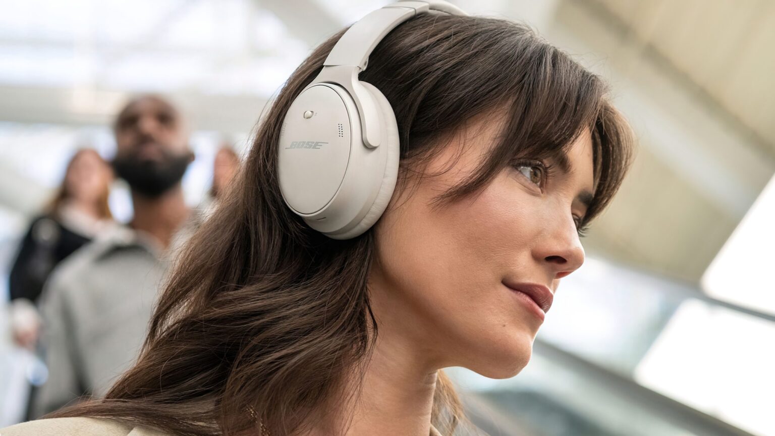 Best Headphones for Women (According to Online Reviews) - ForSheHer